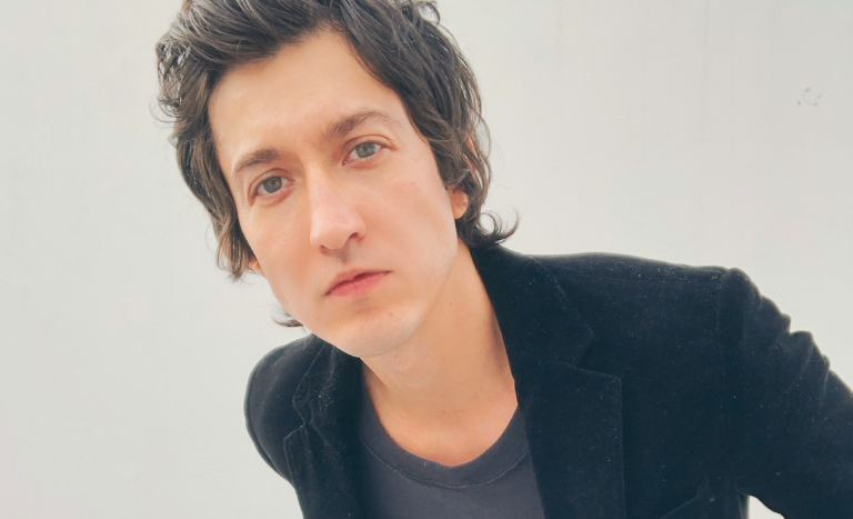 Javier Blake presenta su primer single solista | iRock.CL