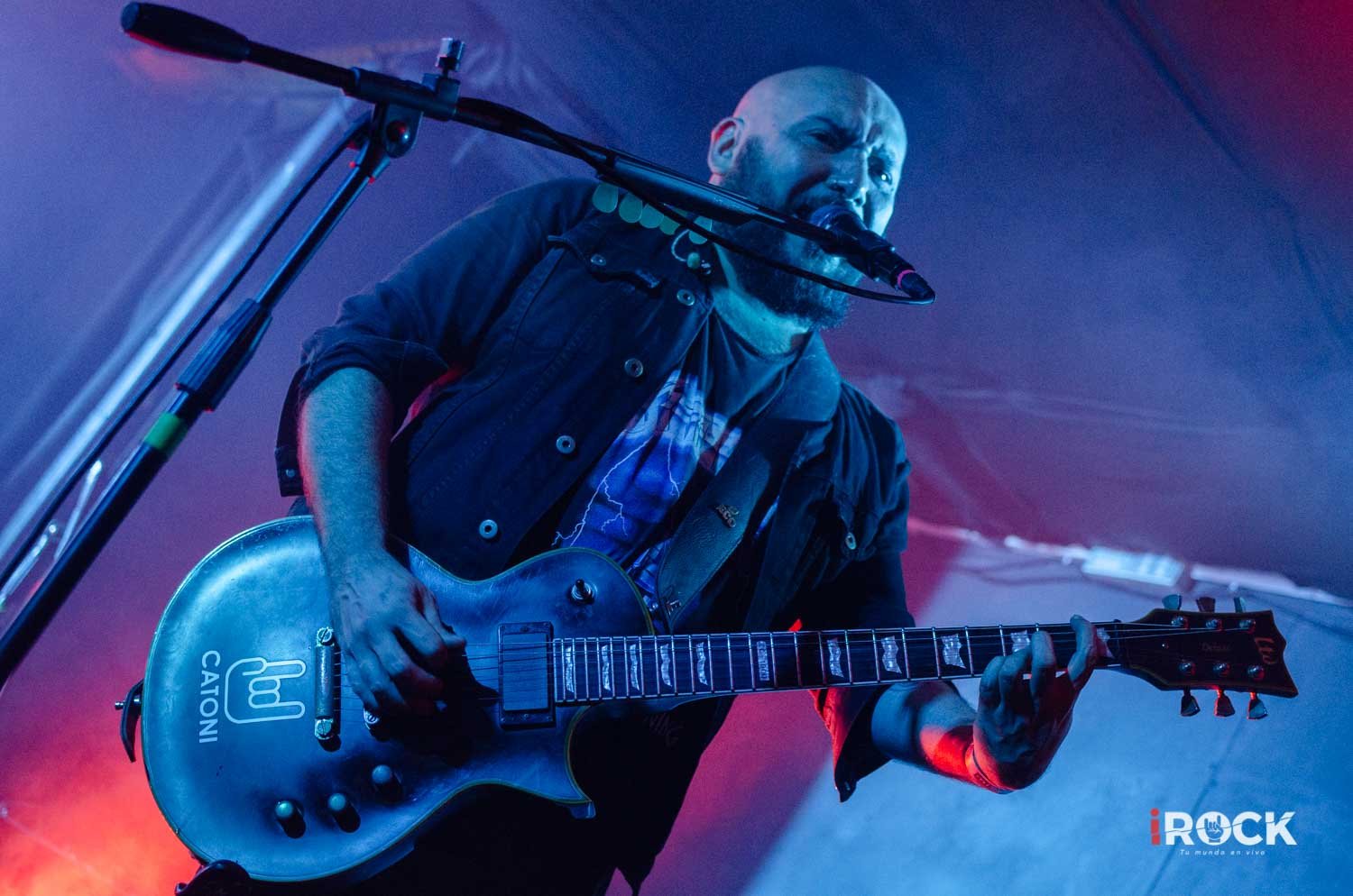Catoni regresó a los escenarios con nueva canción | iRock.CL
