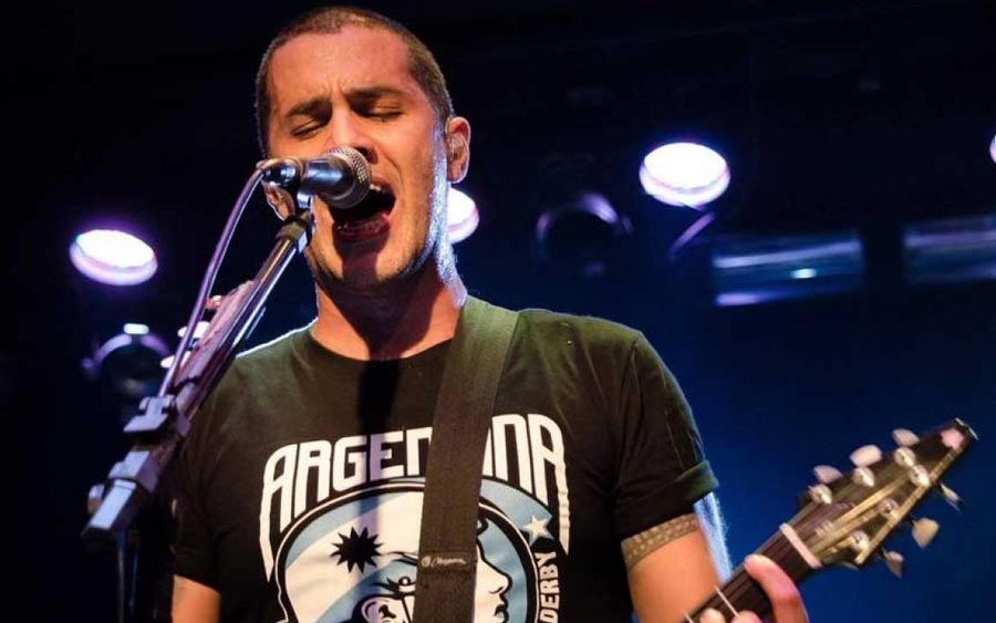 Ciro Pertusi llega a Chile con todos los éxitos de Attaque 77 | iRock.CL