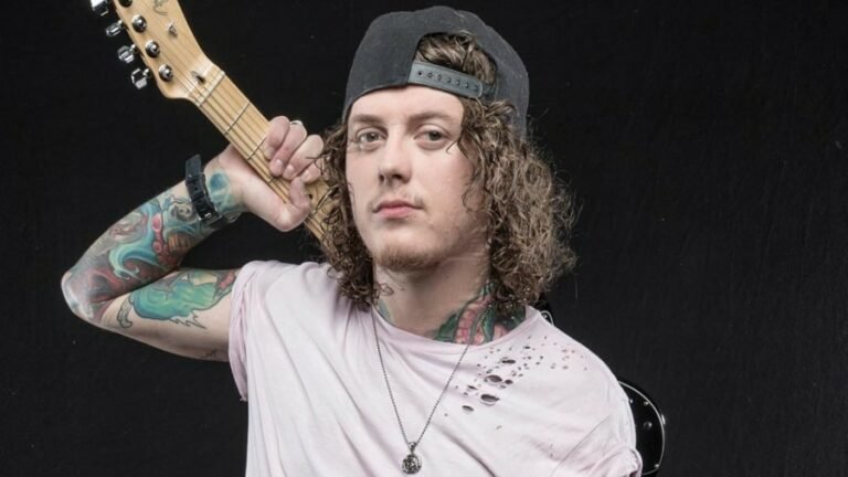 Ben Bruce abandona Asking Alexandria | iRock.CL